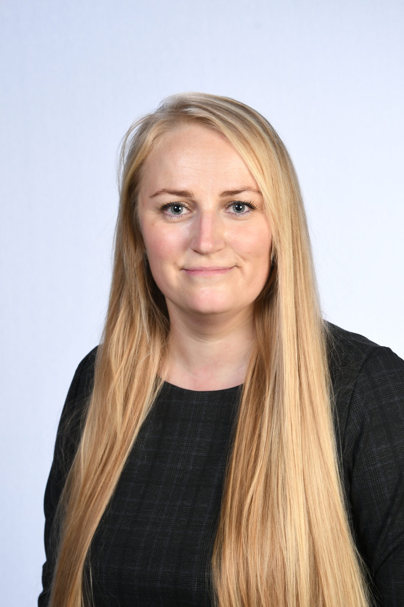 Kontakt – Tallinna Teeninduskool